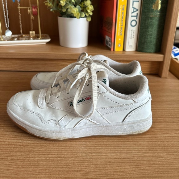 Reebok | Shoes | White Reebok Sneakers | Poshmark